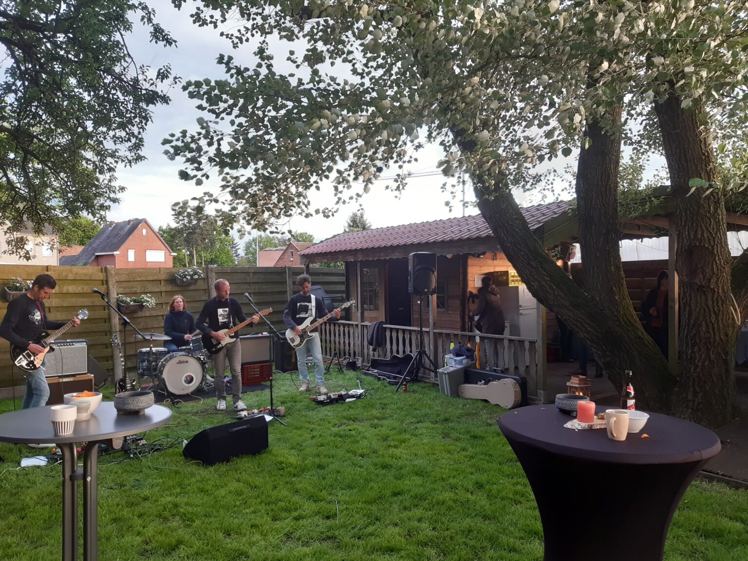 Gluren bij de buren - Stuifzand